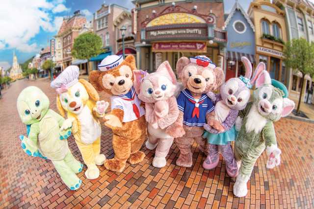 Turn Up Summer Fun with the Coolest Vacation at Hong Kong Disneyland ...